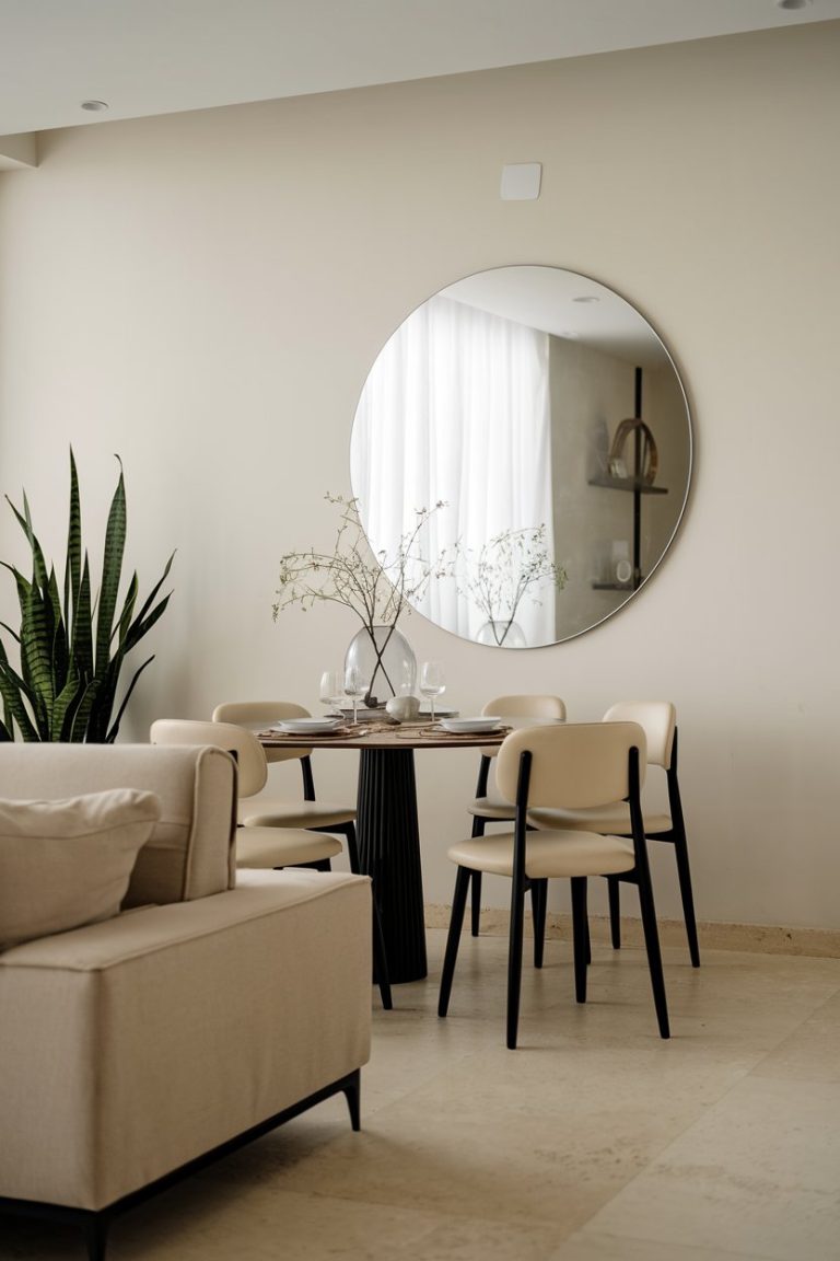 43 Creative Ideas for Decorating with Mirrors in Your Dining Room ...