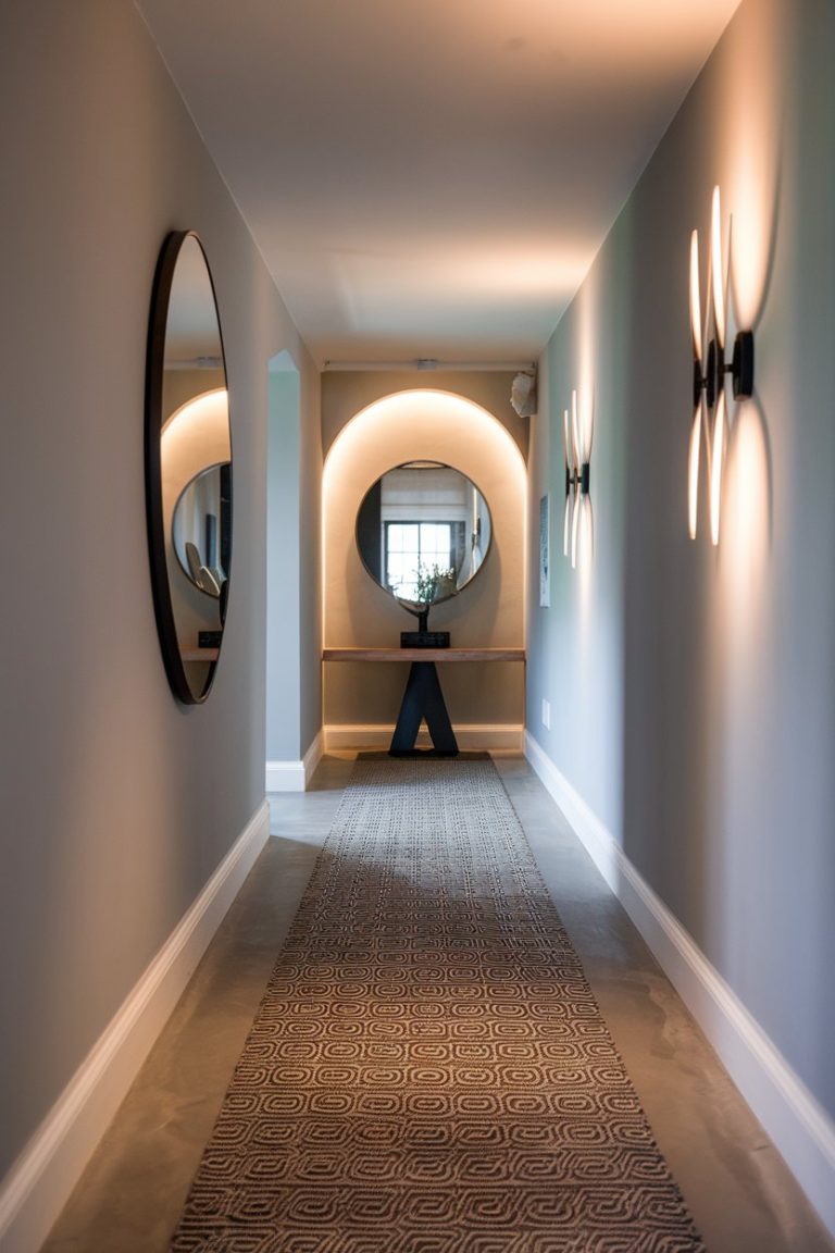 Long Hallway Decorating Ideas 2025 – Wall Decor, Lighting, Paint ...
