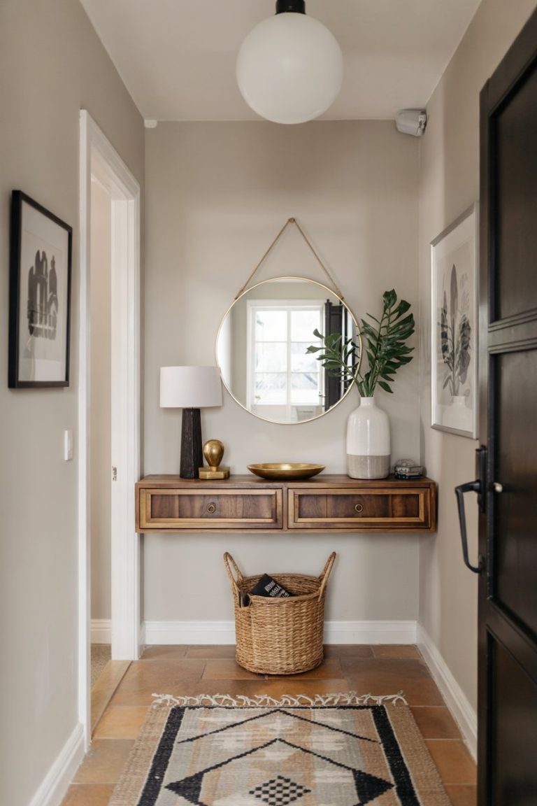 Upstairs Hallway Ideas 2025: 37 Stylish and Practical Designs for ...