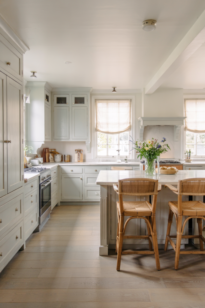 36 Farmhouse Kitchen Ideas 2026: Cozy, Modern, Rustic & Timeless ...